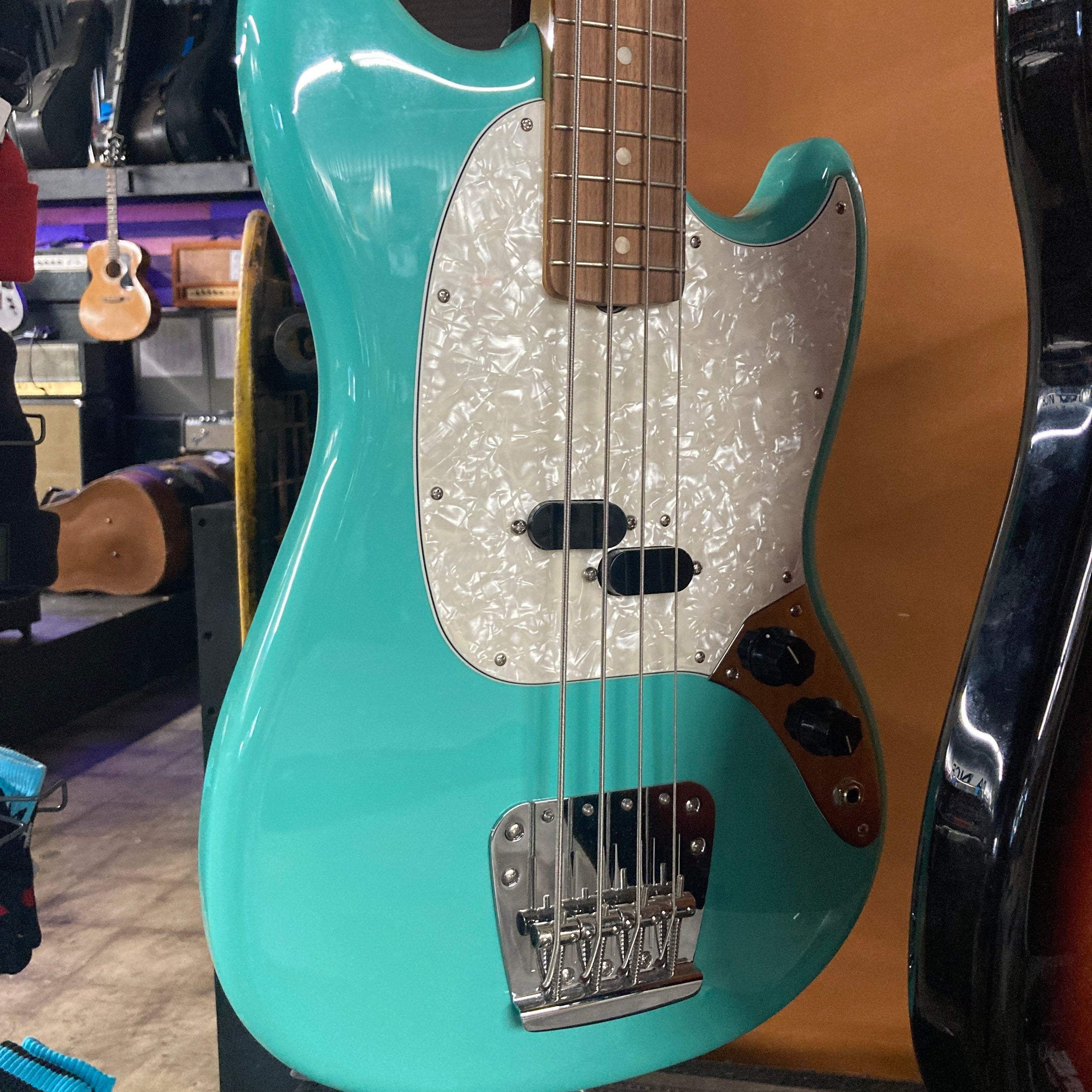 Fender Vintera Mustang Bass | Riff Wizard Guitars